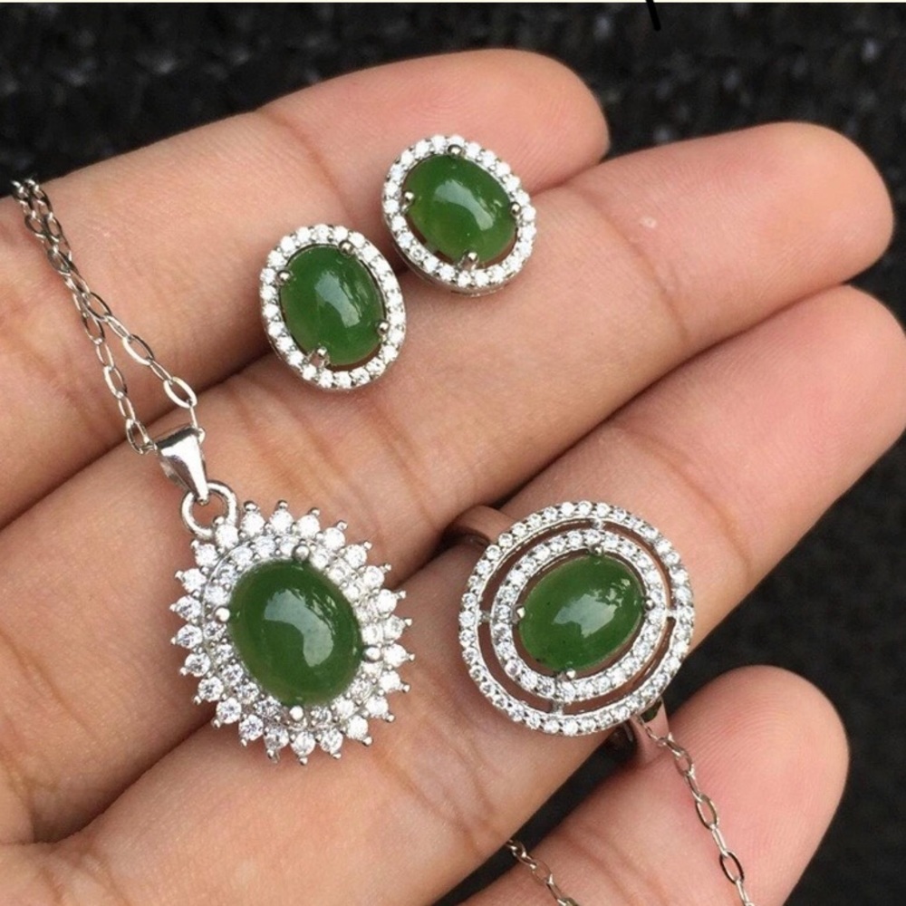 Nephrite Jade Jewelry Set (With Certifcation) - Gem